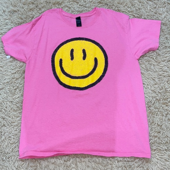 Sweet Claire | Tops | Sweet Claire Pink Smiley Face T Shirt | Poshmark